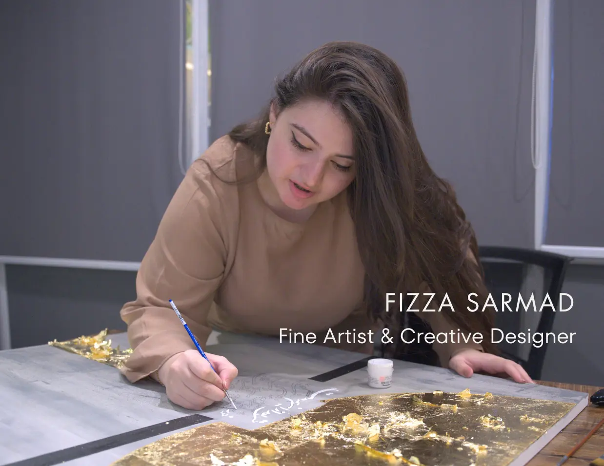 About Fizza Sarmad - Fine Artist & Creative Designer
